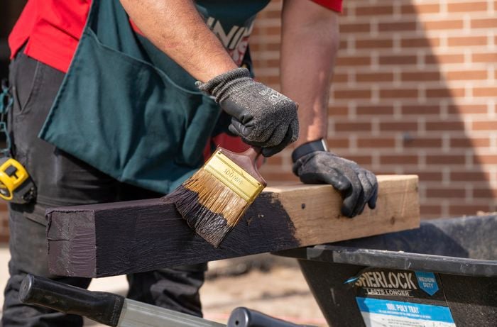 How To Install Stumps - Bunnings Australia