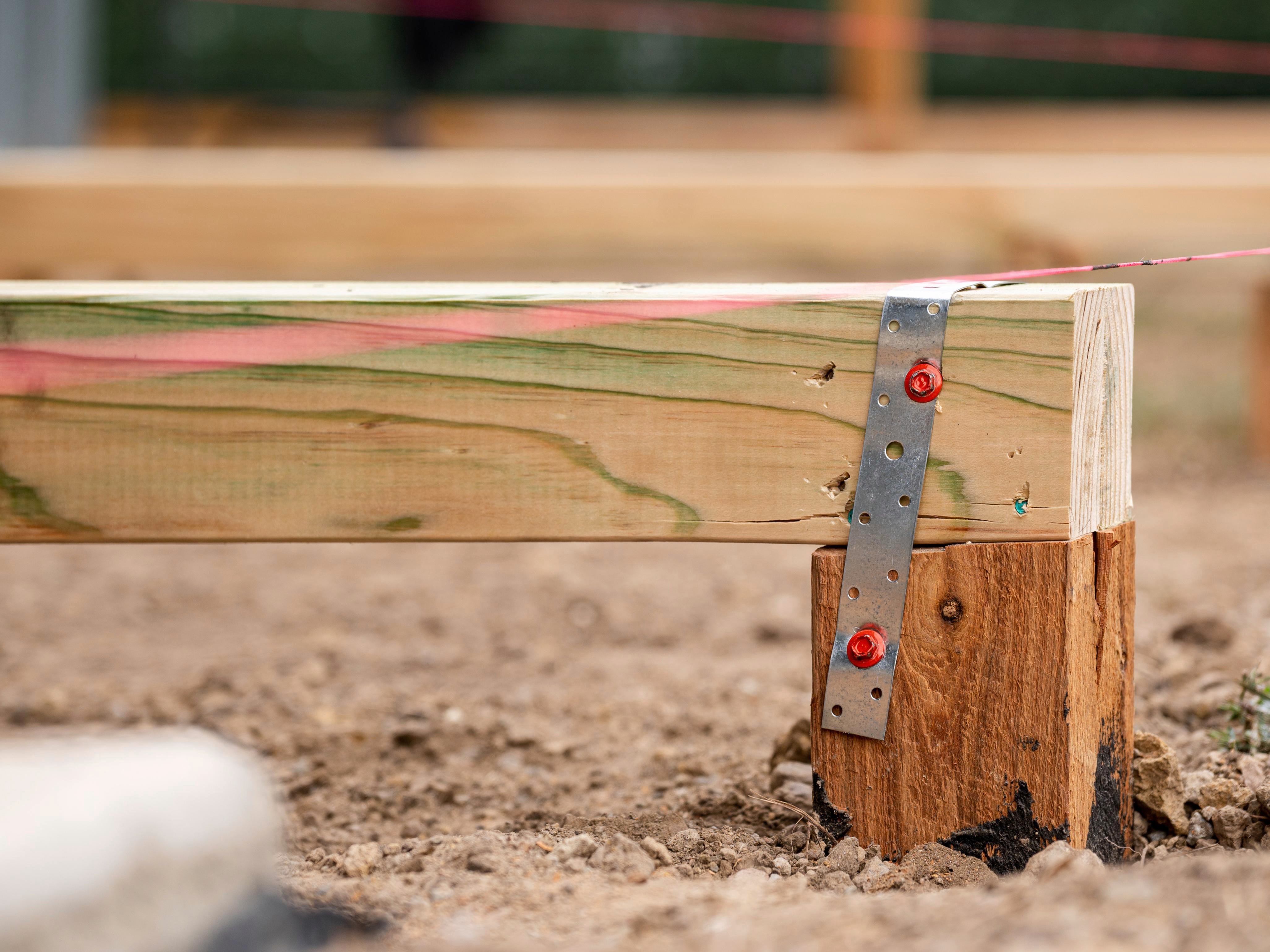 How To Install Bearers - Bunnings Australia