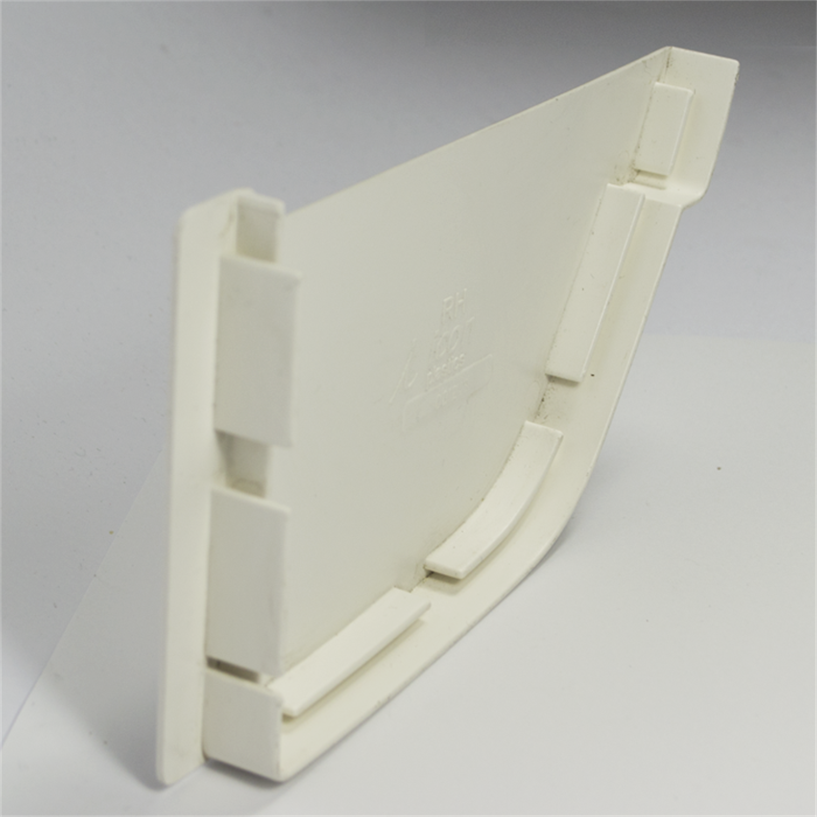 Icon Plastics PVC Tropical Righthand Stop End Gutter - Bunnings Australia