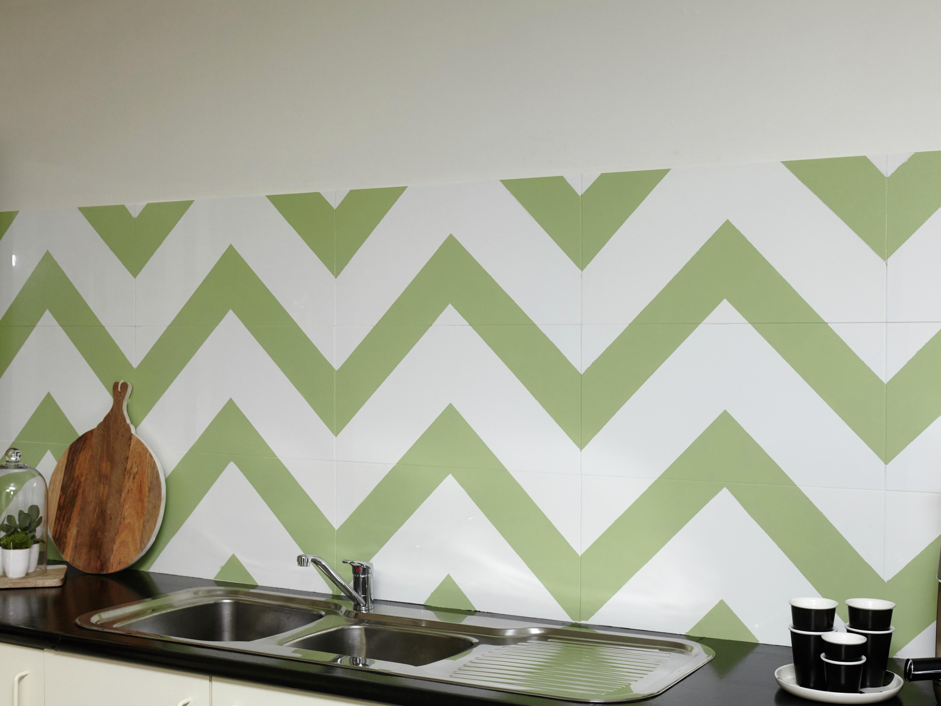 How To Paint a Tiled Splashback - Bunnings Australia