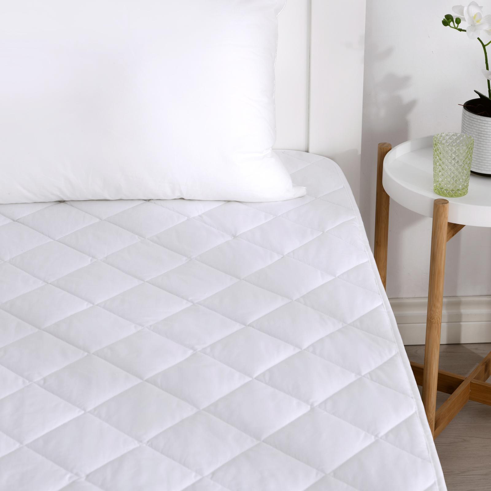 ESSN Commercial Corner Strap Quilted Cotton Mattress Protector White ...