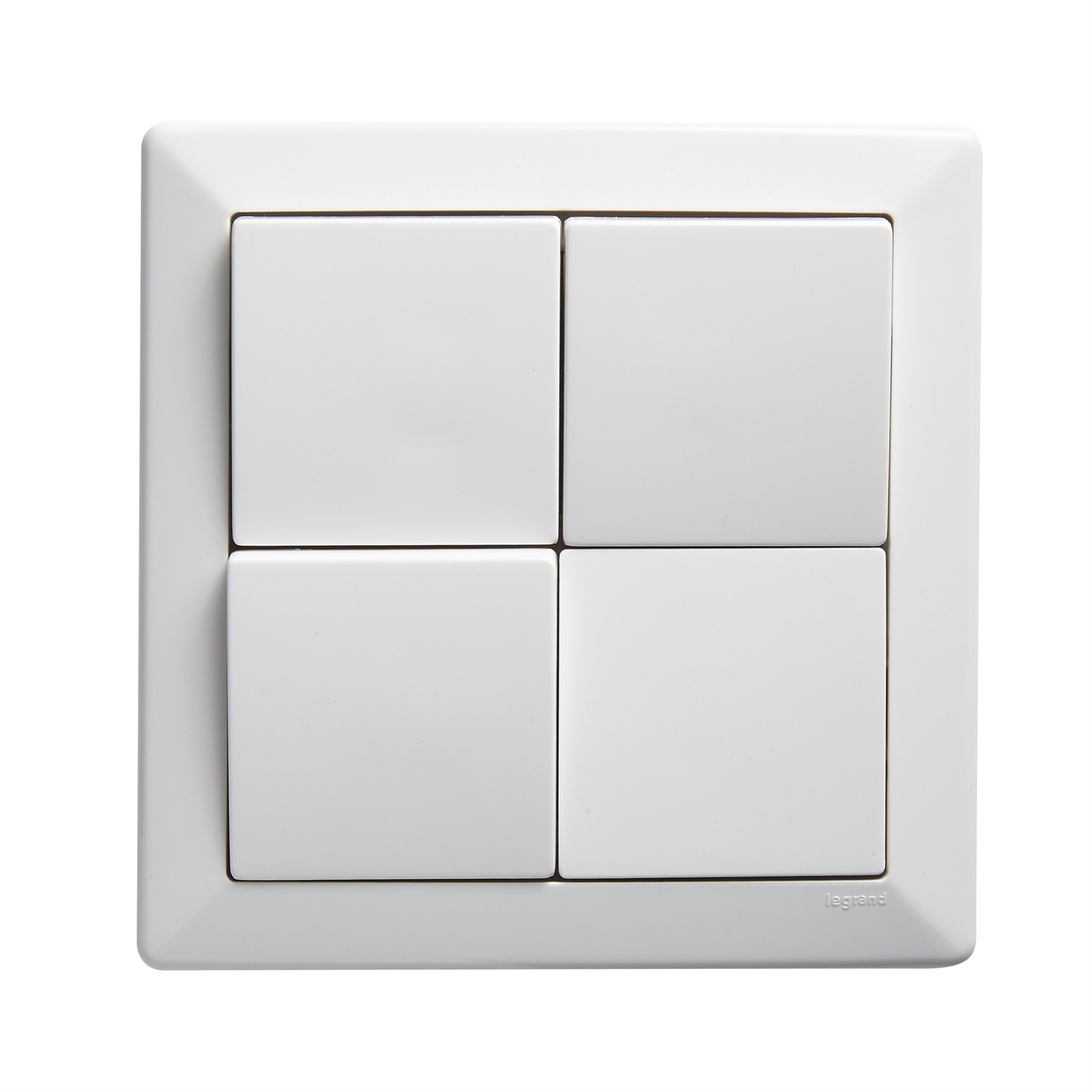 HPM 10A Como 3 Gang Vertical Switch - Bunnings Australia