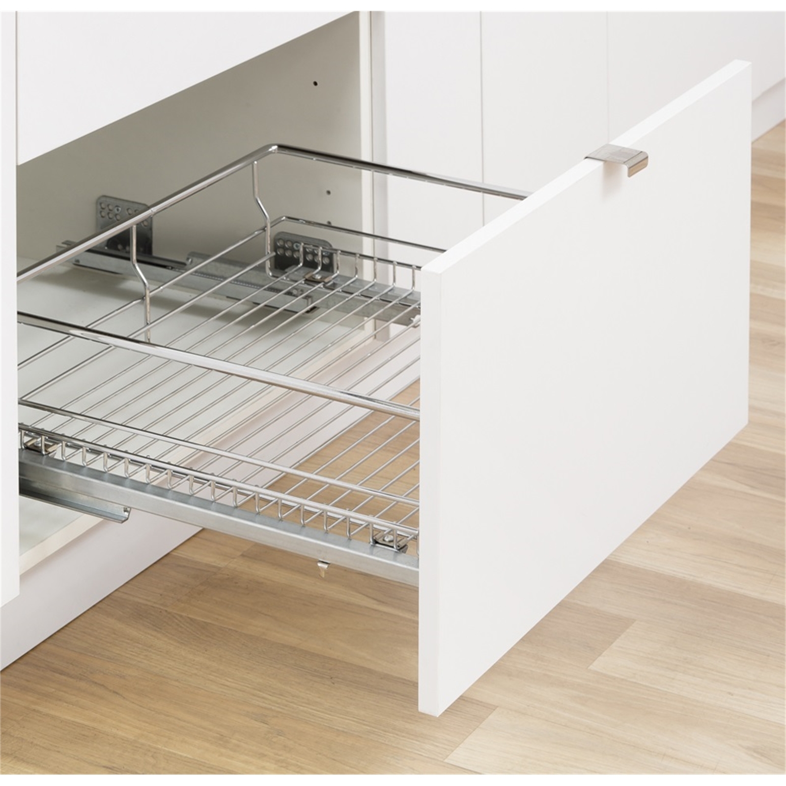 Kaboodle 600mm Soft Close Pullout Basket - Bunnings Australia