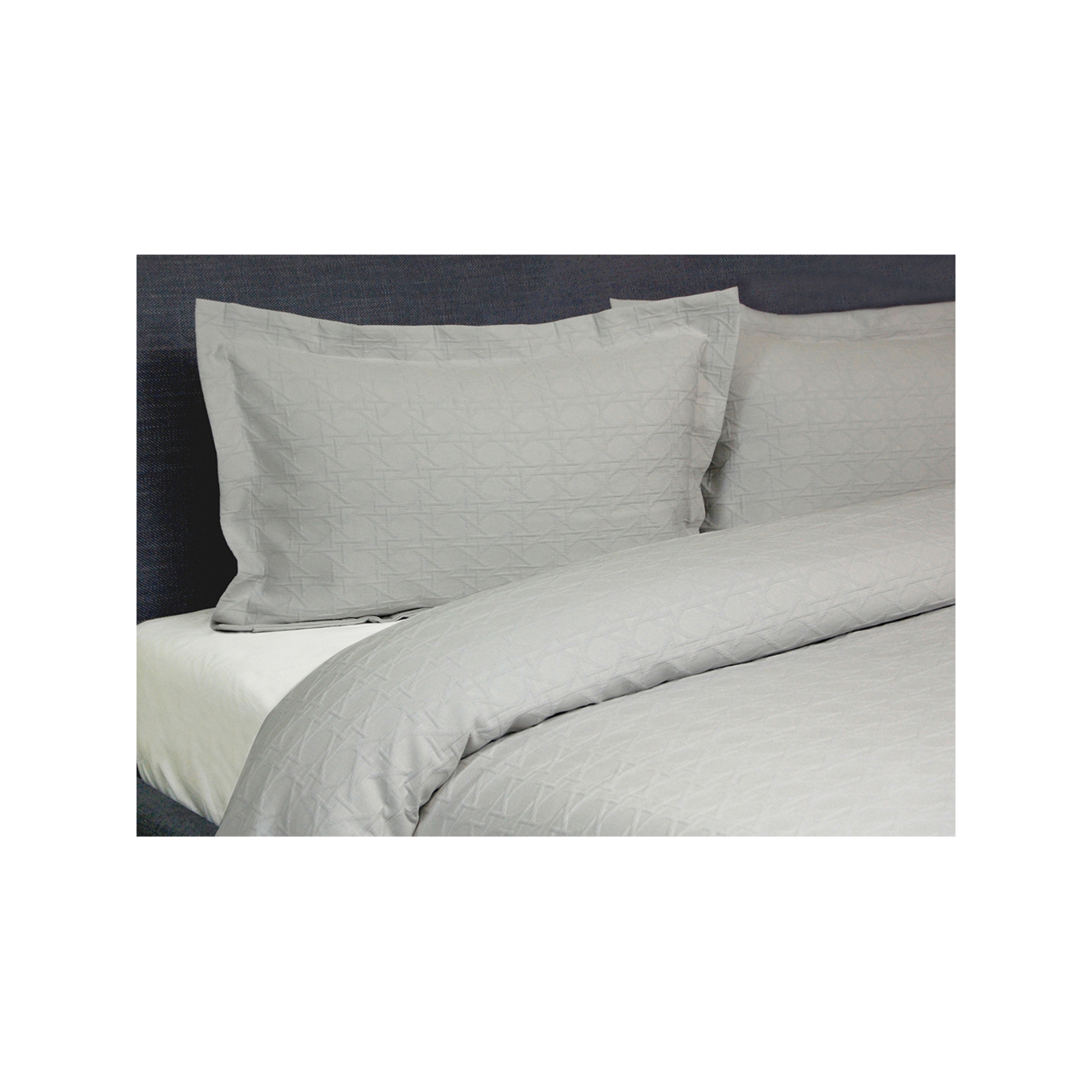 Jason Commercial Queen/King Bed Villa Matelasse Coverlet 250x240cm ...
