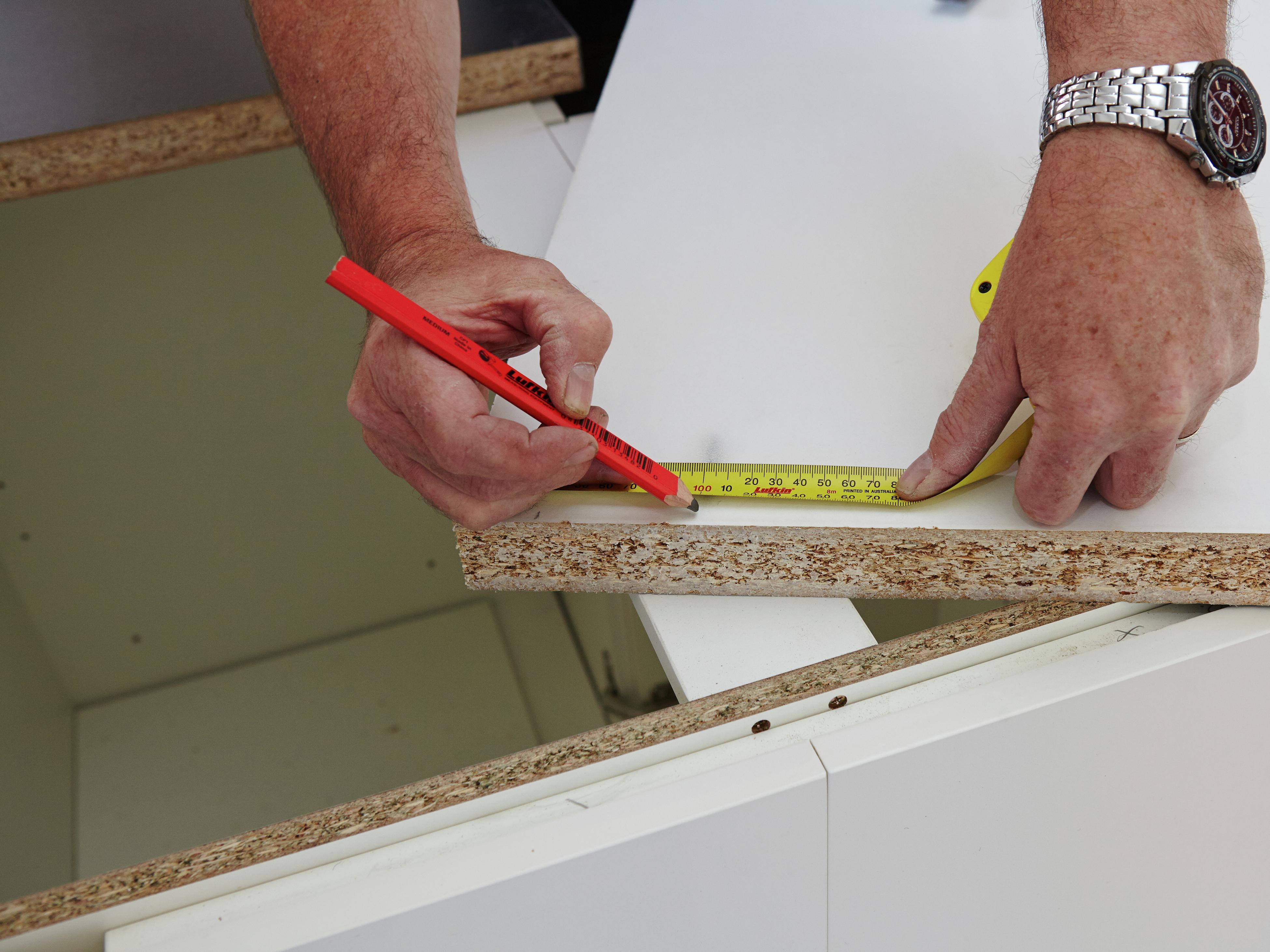 How To Install a Laminate Benchtop - D.I.Y. - Bunnings Australia