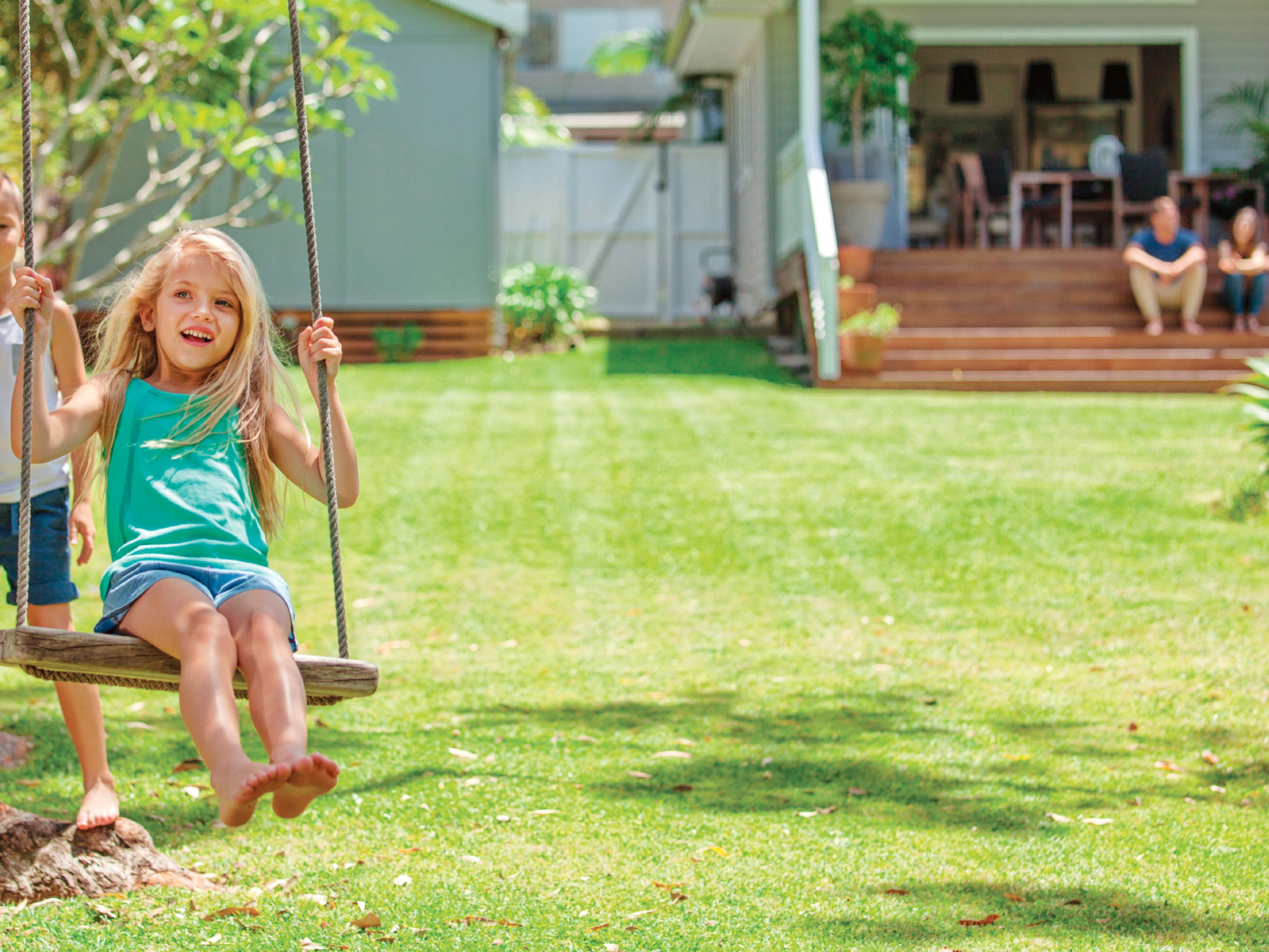 How To Maintain A Healthy Lawn With Yates - Bunnings New Zealand