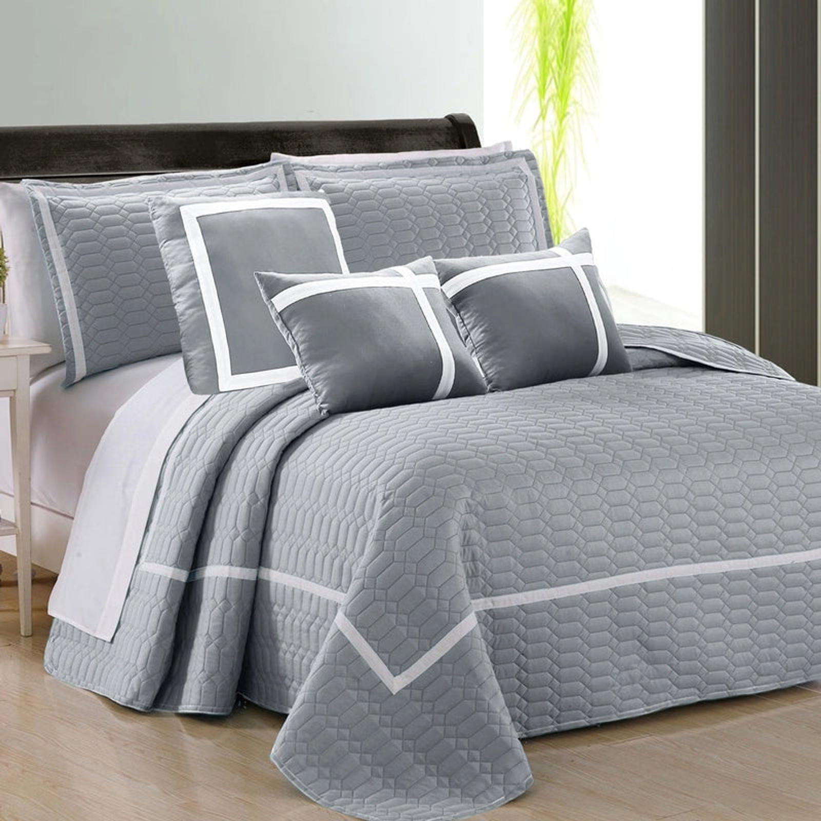 6pc Two-Tone Embossed Modern Comforter Set | Queen - Silver - Bunnings ...