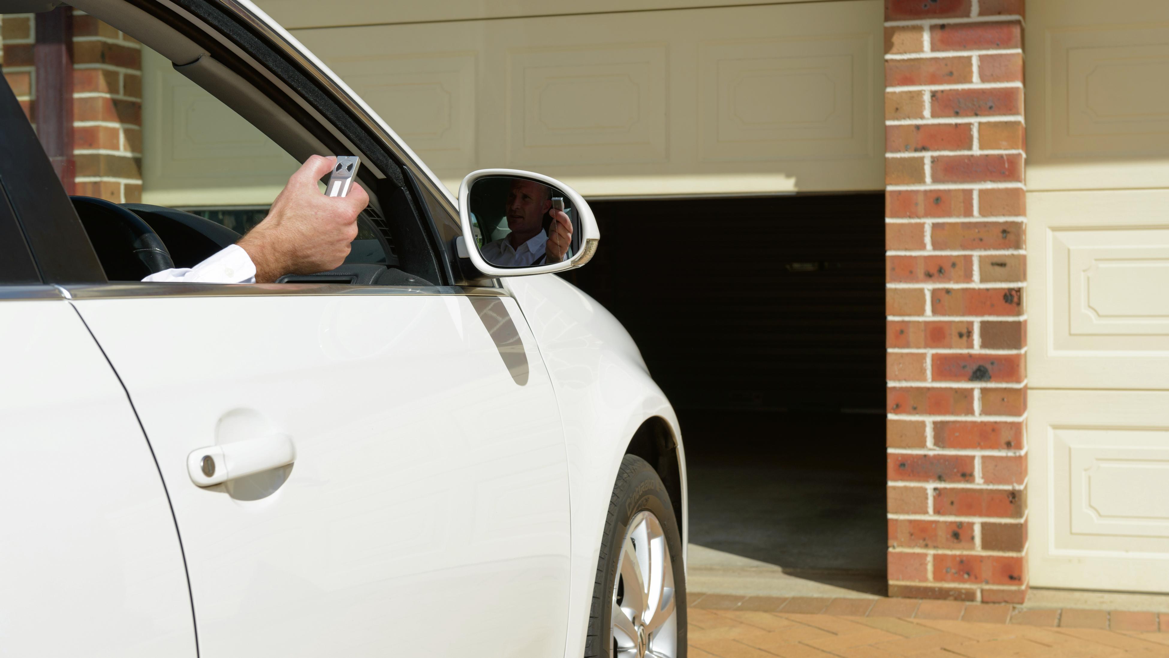 How To Automate Your Garage Door With Chamberlain - Bunnings Australia