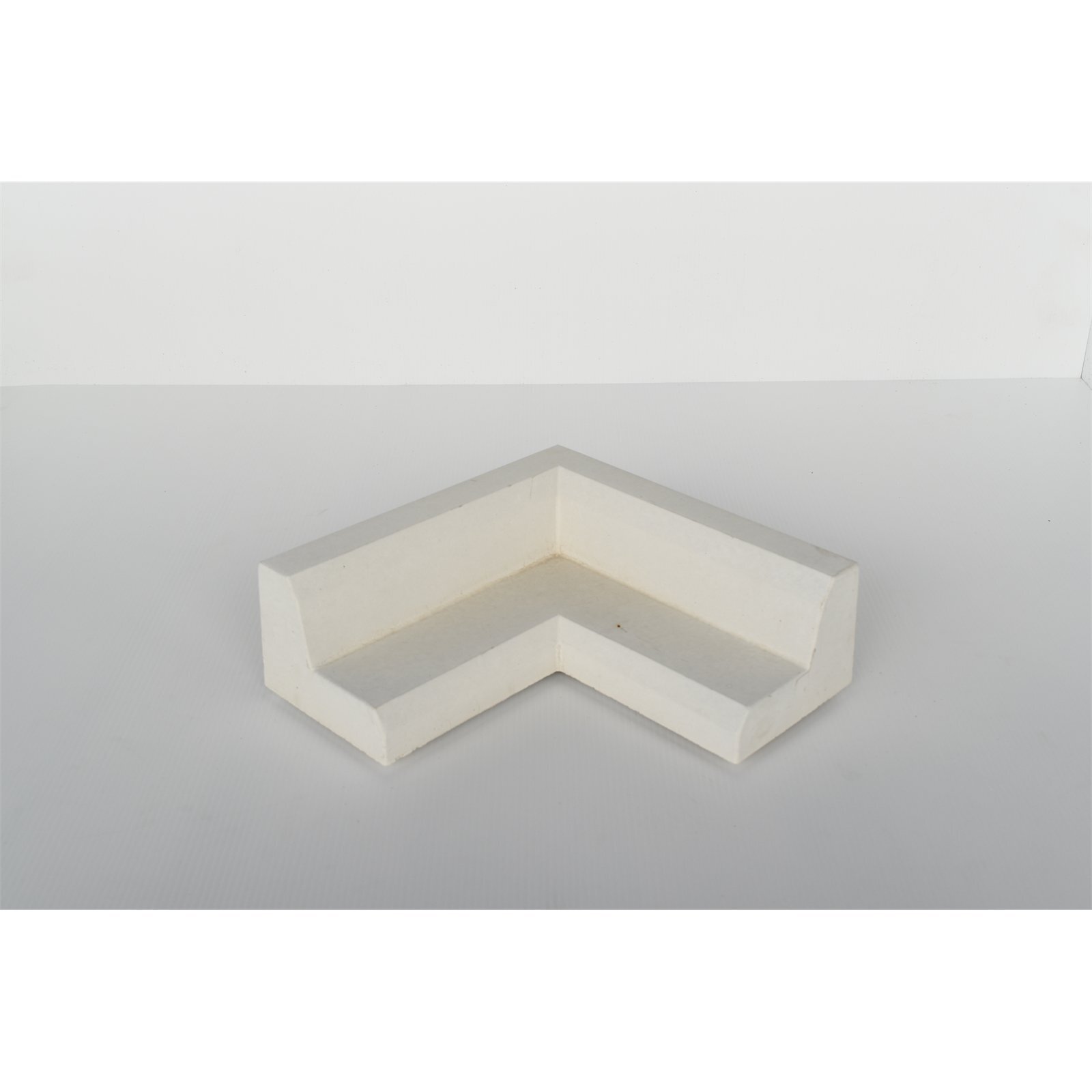 Custom Concrete Products 290 x 290mm Tapered Corner Garden Edge ...